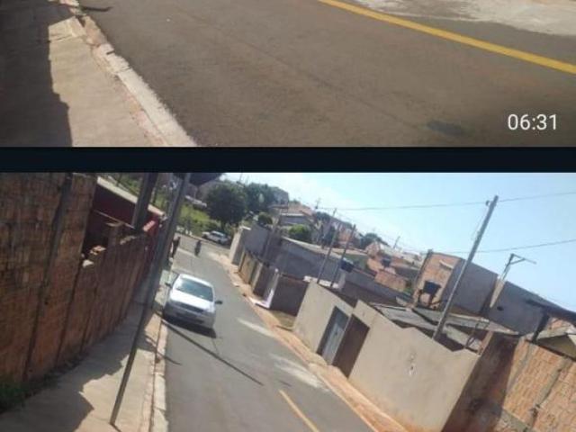 Imperdível! Casa à venda em Londrina PR, bairro Conjunto Vivi Xavier com 2 quartos, 2 salas, 1 vaga