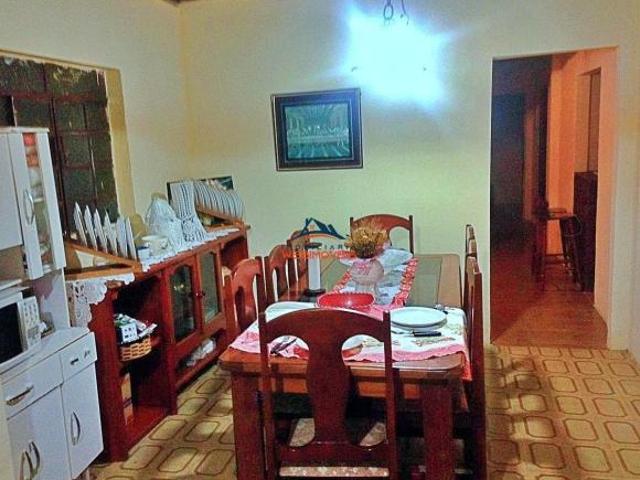 Imperdível casa à venda em Mairiporã SP, bairro Rio Acima, com 4 quartos, 2 suítes, 3 salas, 4 banhe