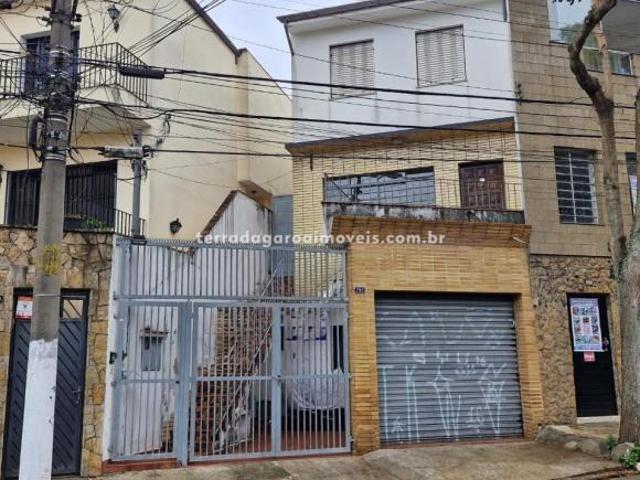 Imperdível: Casa à venda em Mirandópolis, SP, com 4 quartos, 1 suíte, 1 sala, 4 banheiros, 2 vagas e