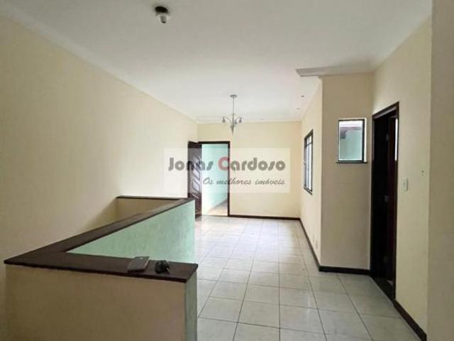 Imperdível! Casa à venda em Mogi das Cruzes SP, 3 quartos, 1 suíte, 2 salas, 4 vagas de garagem, 99