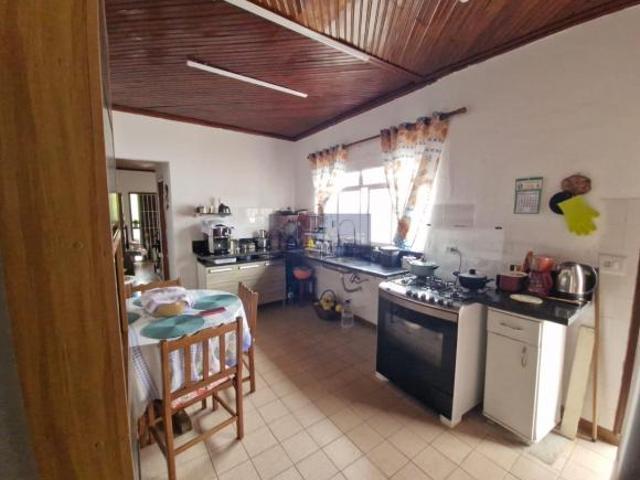 Imperdível! Casa à venda em Nova Itanhaém SP com 4 quartos, 4 vagas de garagem e 123m² de área