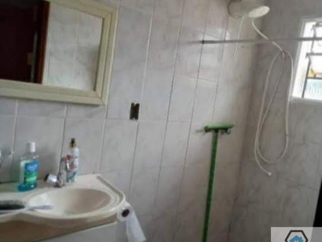 Imperdível! Casa à venda em Poços de Caldas MG, Bairro Dom Bosco, 2 quartos, 1 suíte, 2 salas, 3 ban