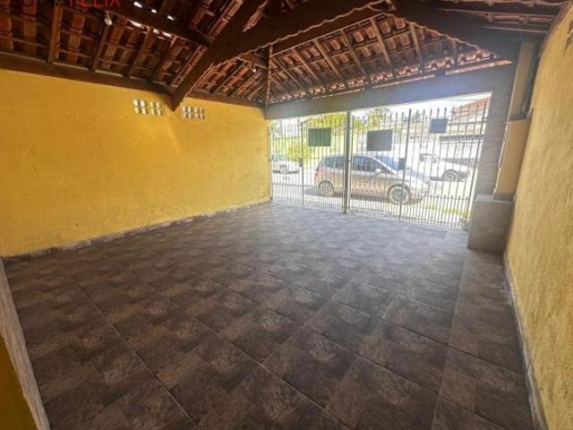 Imperdível! Casa à venda em Praia Grande SP, bairro Princesa, 2 quartos, 1 suíte, 1 sala, 2 banheiro