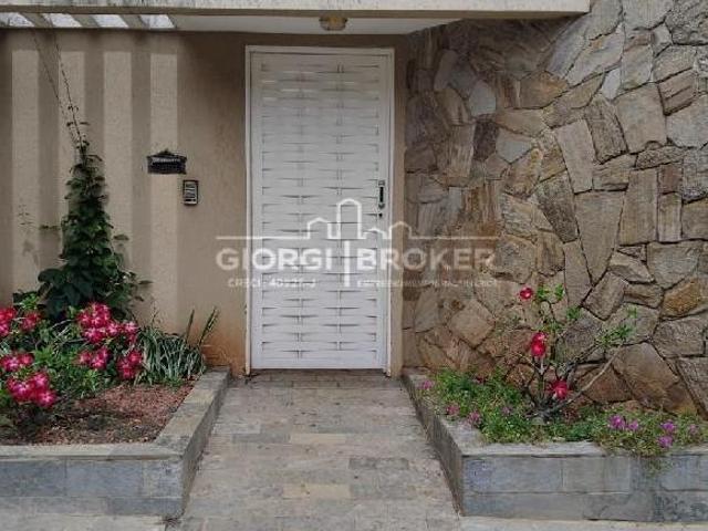 Imperdível: Casa à venda em São José do Rio Preto SP, Jardim Tarraf, 3 quartos, 2 suítes, 1 sala, 4