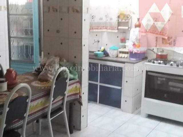 Imperdível casa à venda em São José dos Campos SP, Jardim Castanheira: 2 quartos, 1 suíte, 1 sala, 2
