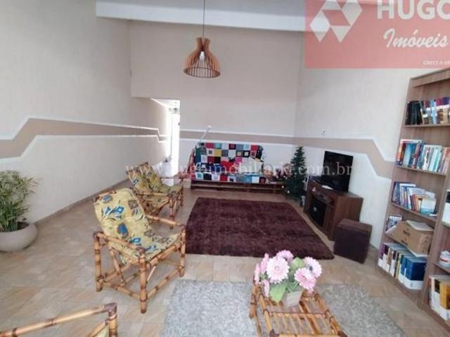 Imperdível! Casa à venda em São José dos Campos SP, Jardim Santa Inês I. 3 quartos, 1 suíte, 1 sala