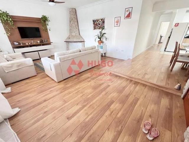 Imperdível: Casa à venda em São José dos Campos SP, 3 dormitórios, 1 suíte no Vista Verde!