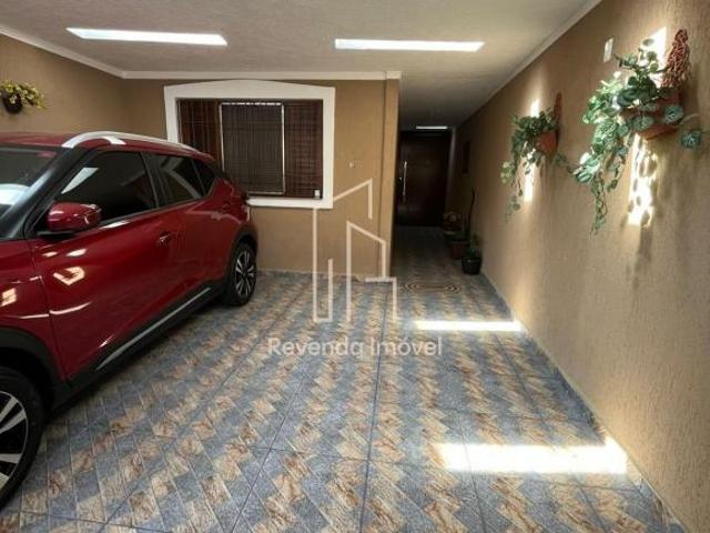 Imperdível! Casa à venda em São Paulo, no Jardim Aricanduva, com 3 quartos, 1 suíte e 2 vagas de gar
