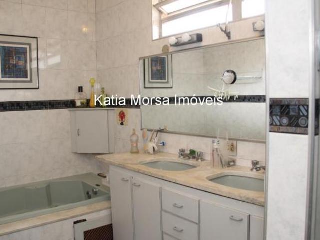 Casa à venda em São Paulo SP, Alto Pinheiros, 4 quartos, 3 suítes, 4 vagas, 433m²!