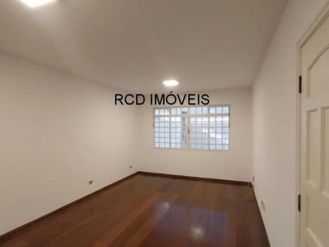 Imperdível casa à venda em São Paulo SP, bairro Jardim Trussardi: 3 quartos, 1 suíte, 3 banheiros, 2