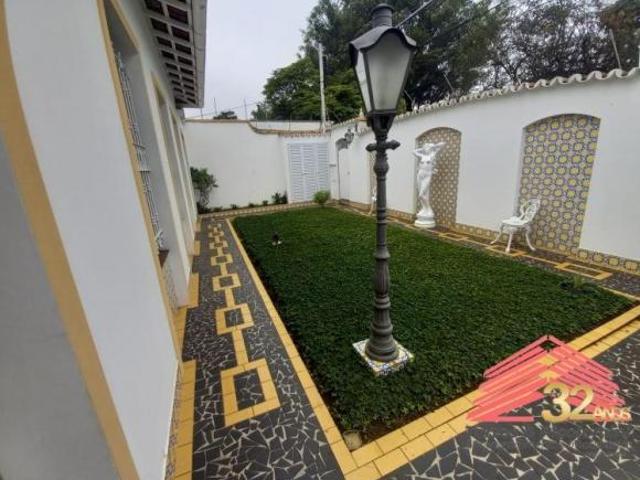 Imperdível! Casa à venda em São Paulo SP, Jardim da Saúde. 4 quartos, 1 suíte, 3 salas, 5 banheiros