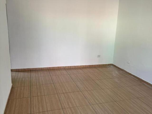 Imperdível: Casa à venda em Sorocaba SP, Jardim das Azaleias 2 quartos, 1 suíte, 1 sala, 2 banheir