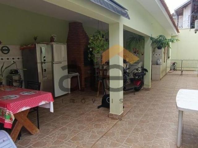 Imperdível Casa à Venda em Sumaré SP, 3 quartos, 2 suítes, no Parque Franceschini!