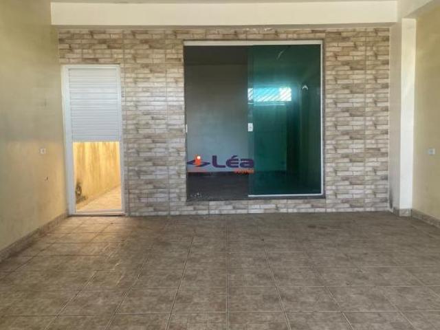 Imperdível: Casa à venda em Suzano SP, Vila Amorim! 2 quartos, 1 suíte, 1 sala, 1 banheiro, 2 vagas