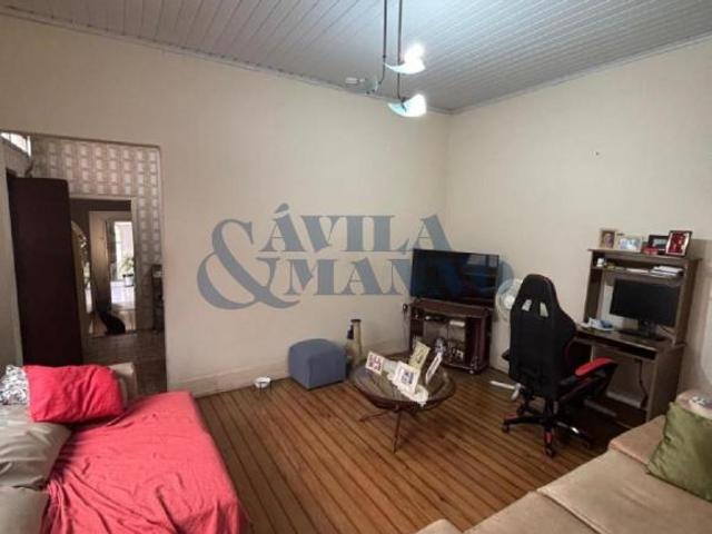 Imperdível Casa à Venda na Mooca, São Paulo SP! 2 Quartos, 1 Sala, 2 Banheiros, 2 Vagas de Garagem