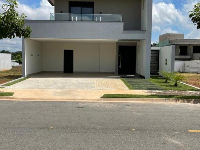 Imperdível: Casa à venda no Belvedere 2, 3 quartos, 3 suítes, 3 salas, 4 vagas de garagem, 266m² de