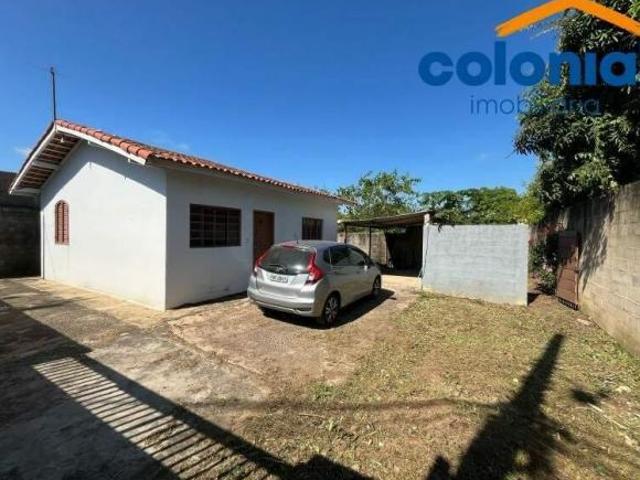 Imperdível: Casa à venda no Centro de Cabreúva SP, com 1 quarto, 1 sala, 1 banheiro e 3 vagas de gar