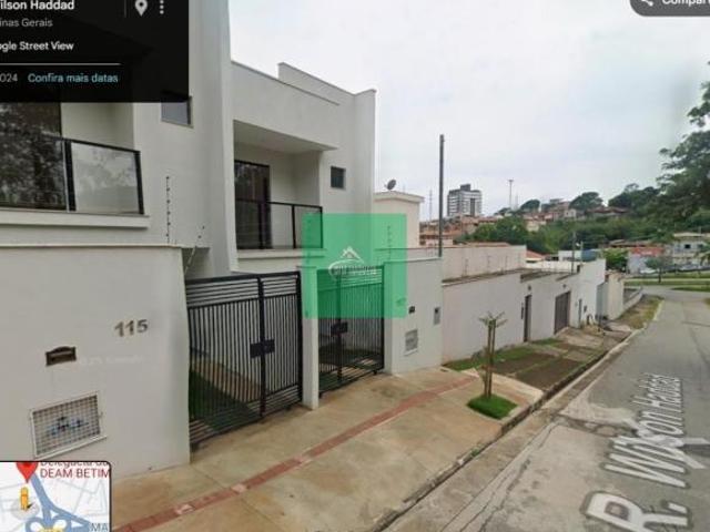 Imperdível casa à venda no Centro de Betim MG: 3 quartos, 1 suíte, 1 sala, 2 banheiros, 2 vagas de g