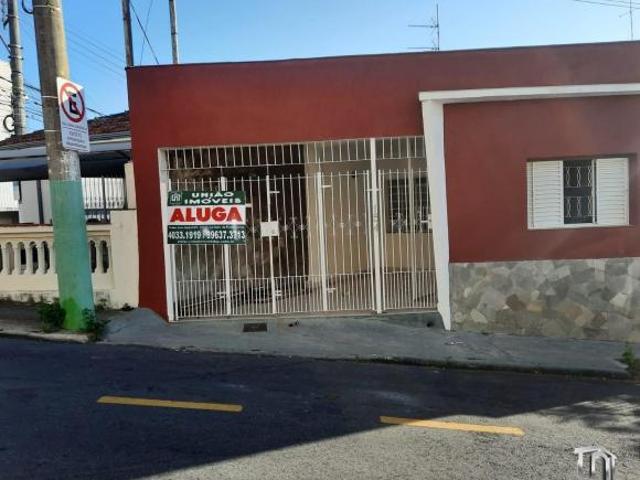 Imperdível: Casa à Venda no Centro de Bragança Paulista SP, 3 Quartos, 1 Suíte, 3 Salas, 2 Banheiros