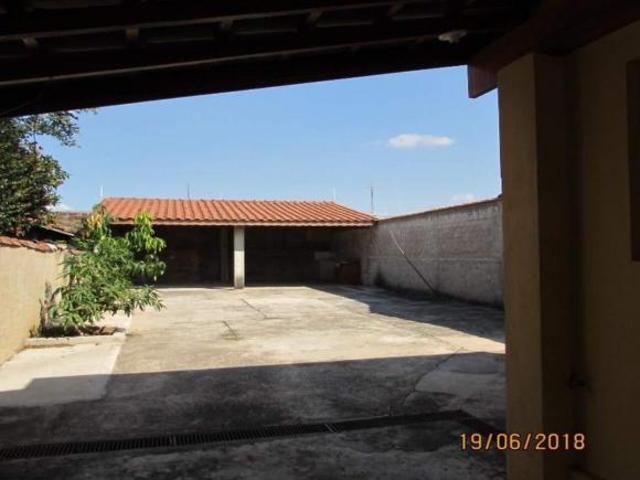 Imperdível: Casa à venda no Centro de Itu SP, 2 quartos, 2 salas, 2 banheiros, 105m² de área. Venha
