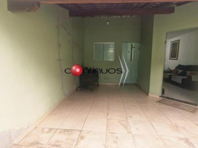 Imperdível: Casa à venda no Centro de Lagoa Santa MG, com 3 quartos, 1 suíte, 1 sala, 2 banheiros, 2