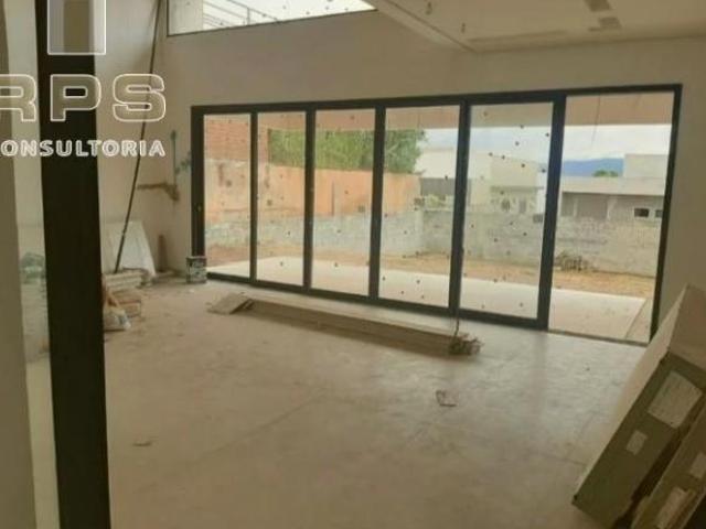 IMPERDÍVEL! Casa à venda no Condomínio Figueira Garden, valor bem abaixo de mercado, faltando acaba