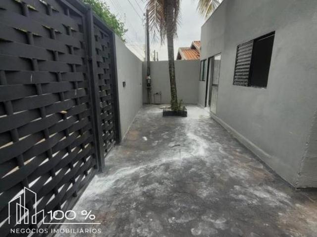 Imperdível casa à venda no Jardim Nunes, São José do Rio Preto SP! 3 quartos, 1 suíte, 1 sala, 2 ban