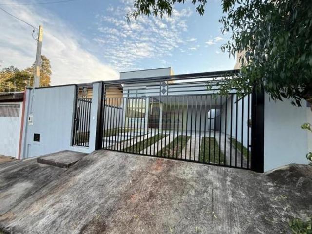 Imperdível! Casa à venda ou locação em Itupeva SP, Parque Santa Isabel. 3 quartos, 1 suíte, 2 salas