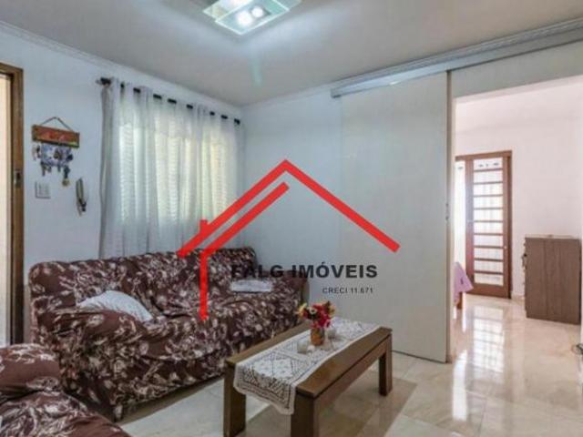 Imperdível: Casa de 3 quartos com suíte e vaga de garagem no Jardim Esperança, Barueri SP 194m² de