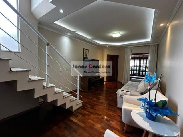 Imperdível: Casa de 3 quartos e suíte na Vila Mogilar, Mogi das Cruzes SP, com 158m² e 2 vagas de ga