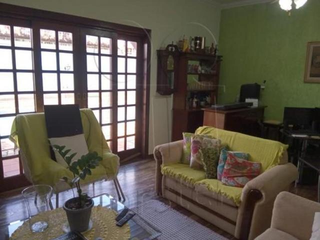 Imperdível! Casa de 3 suítes no Jardim São Roque Limeira/SP, 3 vagas de garagem, 500 m². Confira!