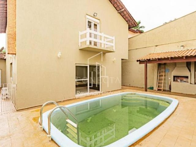 Imperdível! Casa de 4 quartos e 2 suítes em Alphaville, Santana de Parnaíba SP, com 395m² e 4 vagas