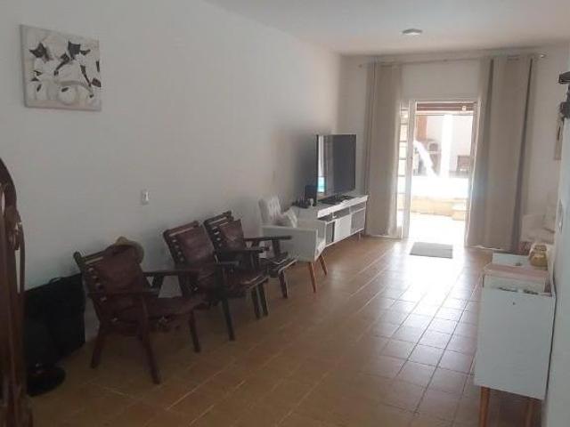 Imperdível Casa de 4 Quartos e 2 Suítes em Itanhaém SP, Bairro Cibratel 2: 2 Salas, 4 Banheiros, 6 V