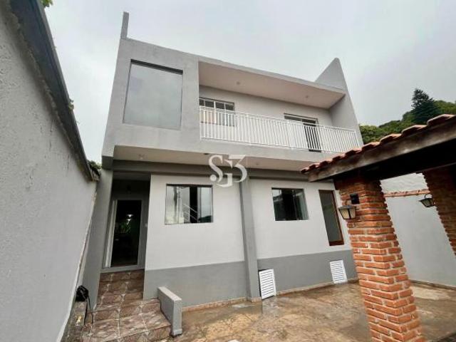 Imperdível casa de alto padrão em condomínio na Roseira, Mairiporã SP: 3 quartos, 1 suíte, 2 salas