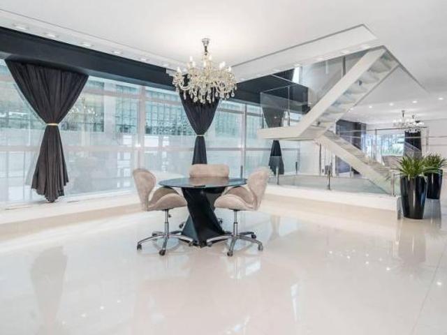 Imperdível! Casa de Luxo com 4 suítes, 10 vagas de garagem no Jardim Social, Curitiba PR 751m² de