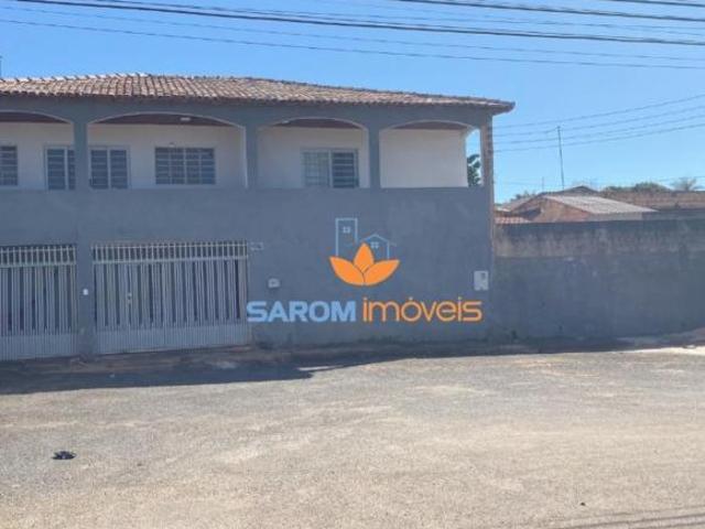 Imperdível: Casa de luxo com 6 quartos e 6 suítes em Valparaíso I Etapa B, Goiás. Confira já!