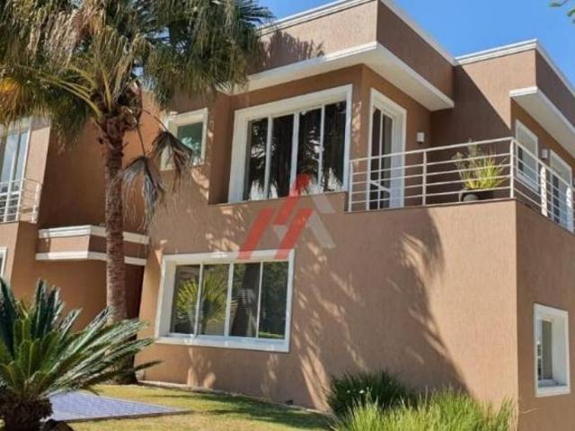 Imperdível: Casa de luxo em Alphaville com 4 quartos, 4 suítes e 600m² de área privativa! Venha conf