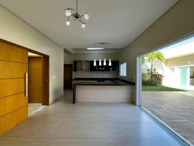Imperdível Casa de Luxo em Condomínio no Jardim Residencial Dona Lucilla, Indaiatuba SP: 3 Quartos