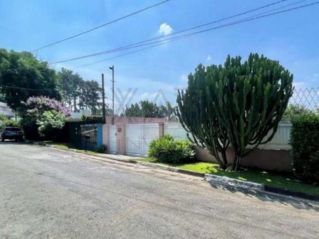 Imperdível: Casa de luxo em condomínio à venda em Carapicuíba SP, 3 quartos, 3 suítes, 5 salas, 5 ba