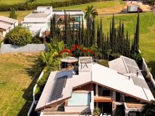 Imperdível casa de luxo em condomínio 4 quartos, 4 suítes, 3 salas, 6 banheiros, 6 vagas, 490m² em