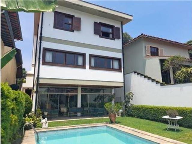 Aconchegante casa de vila para venda em Morumbi com 4 quartos, sendo 2 suítes, 800m²