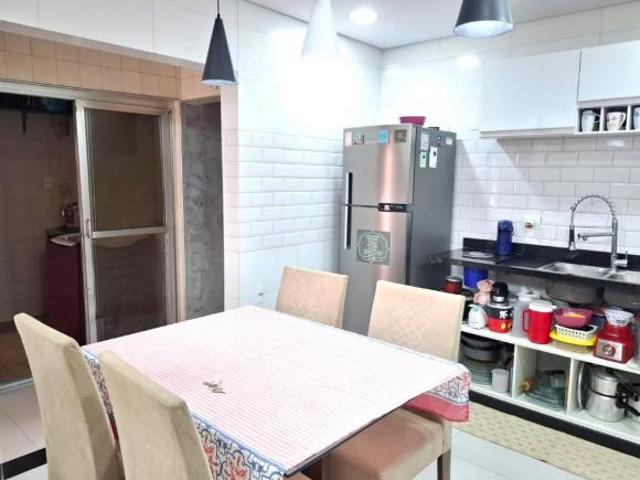 Atraente casa de vila para venda em Jardim Brasil Zona Norte com 3 quartos, sendo 2 suítes, 142m²
