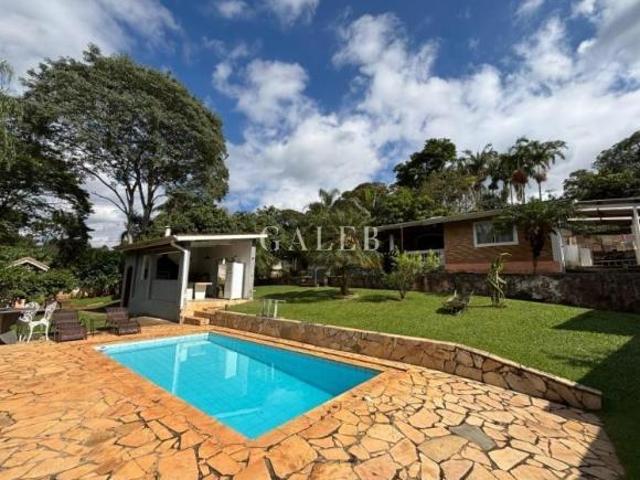 Imperdível Casa em Condomínio à Venda em Atibaia SP, ESTANCIA DOS LAGO: 3 Quartos, 1 Suíte, 3 Salas