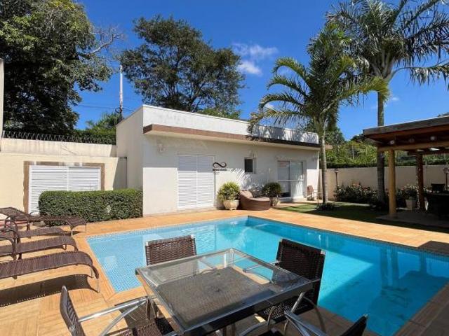Imperdível Casa em Condomínio à Venda em Atibaia SP no Jardim Colonial 3 Quartos, 3 Suítes, 2 Sala