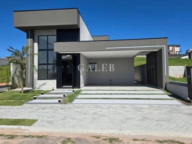 Imperdível! Casa em Condomínio à venda em Bom Jesus dos Perdões SP, com 3 quartos, 3 suítes e 300m²