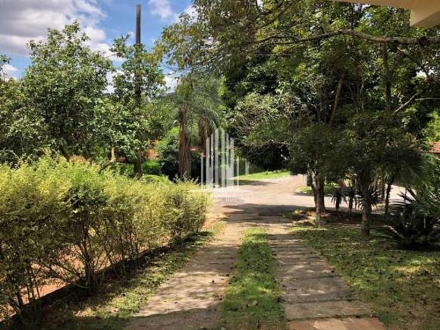 Imperdível: Casa em Condomínio à Venda em Cotia SP, Jardim Passárgada I! 4 Quartos, 2 Suítes, 5 Banh