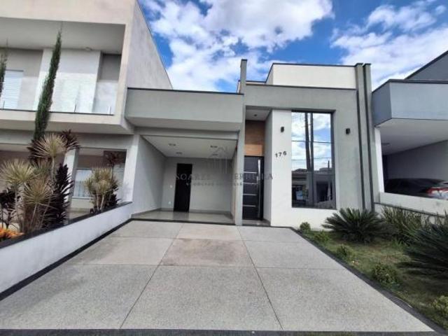 Imperdível Casa em Condomínio à Venda em Indaiatuba SP, Jardim Mantova: 3 quartos, 3 suítes, 2 salas