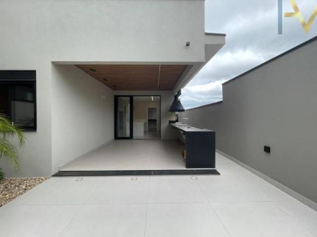 Imperdível Casa em Condomínio à Venda em Jundiaí SP, Bairro Medeiros! 3 Quartos, 1 Suíte, 2 Salas, 3