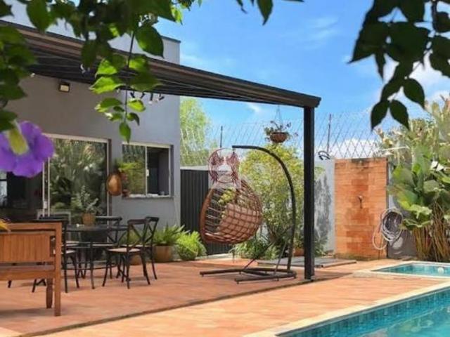 Imperdível casa em condomínio à venda em Jundiaí SP, Terras de Jundiaí! Com 3 quartos, 1 suíte, 2 sa