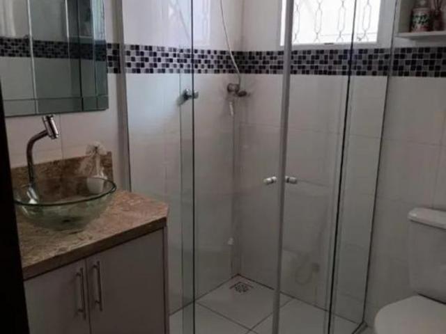 Imperdível casa em condomínio à venda em Sorocaba SP, Horto Florestal: 3 qts, 1 suíte, 1 sala, 2 ban